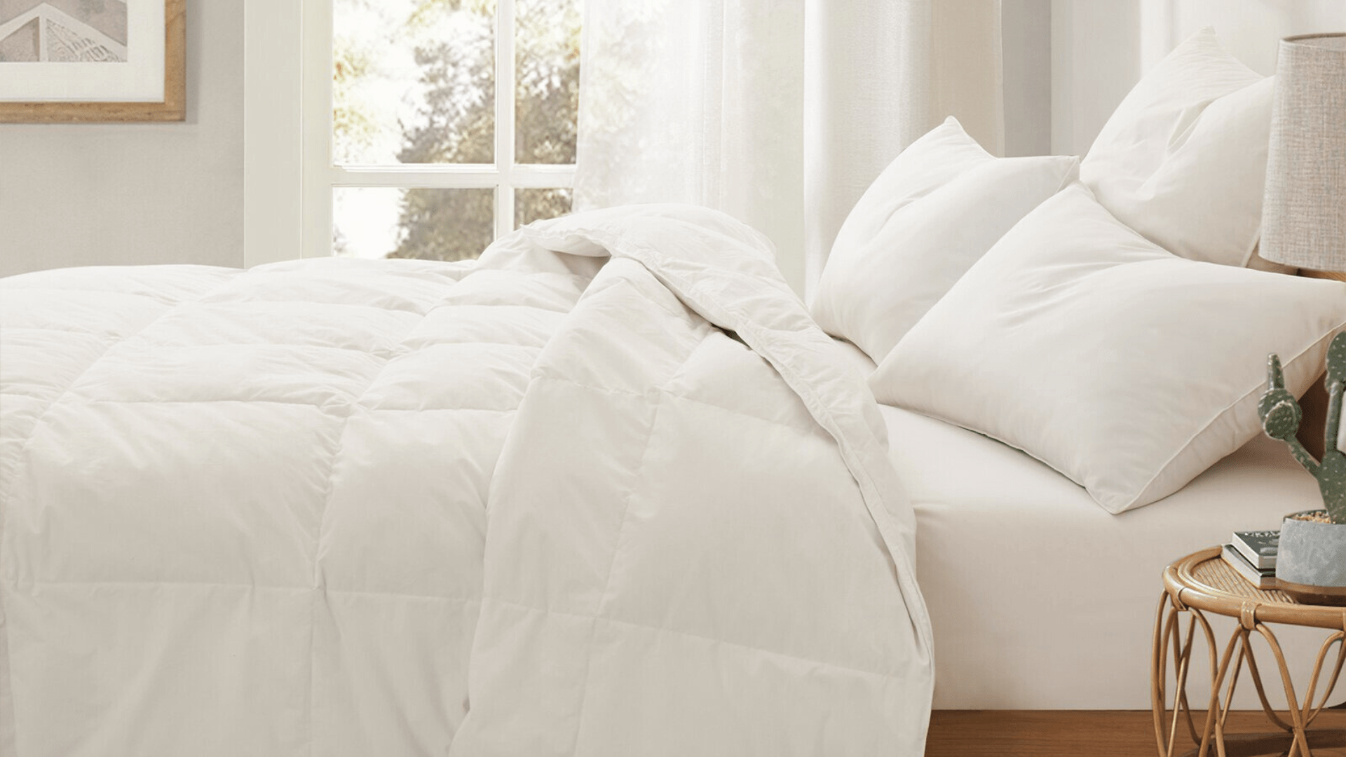 Ultimate Guide to Tying Duvet Cover Loops and Using Comforters – Delara